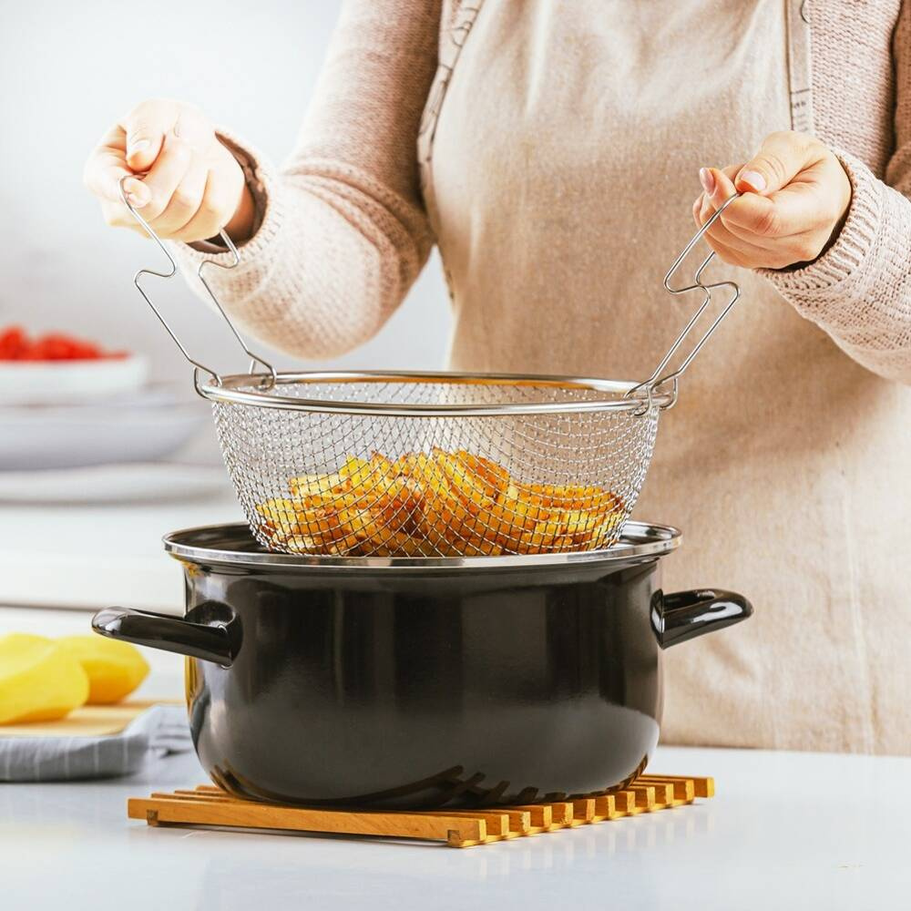 Garnek do frytek z sitkiem i pokrywką emaliowany 24,5 cm 4 l | Sklep Kuchnioland.pl